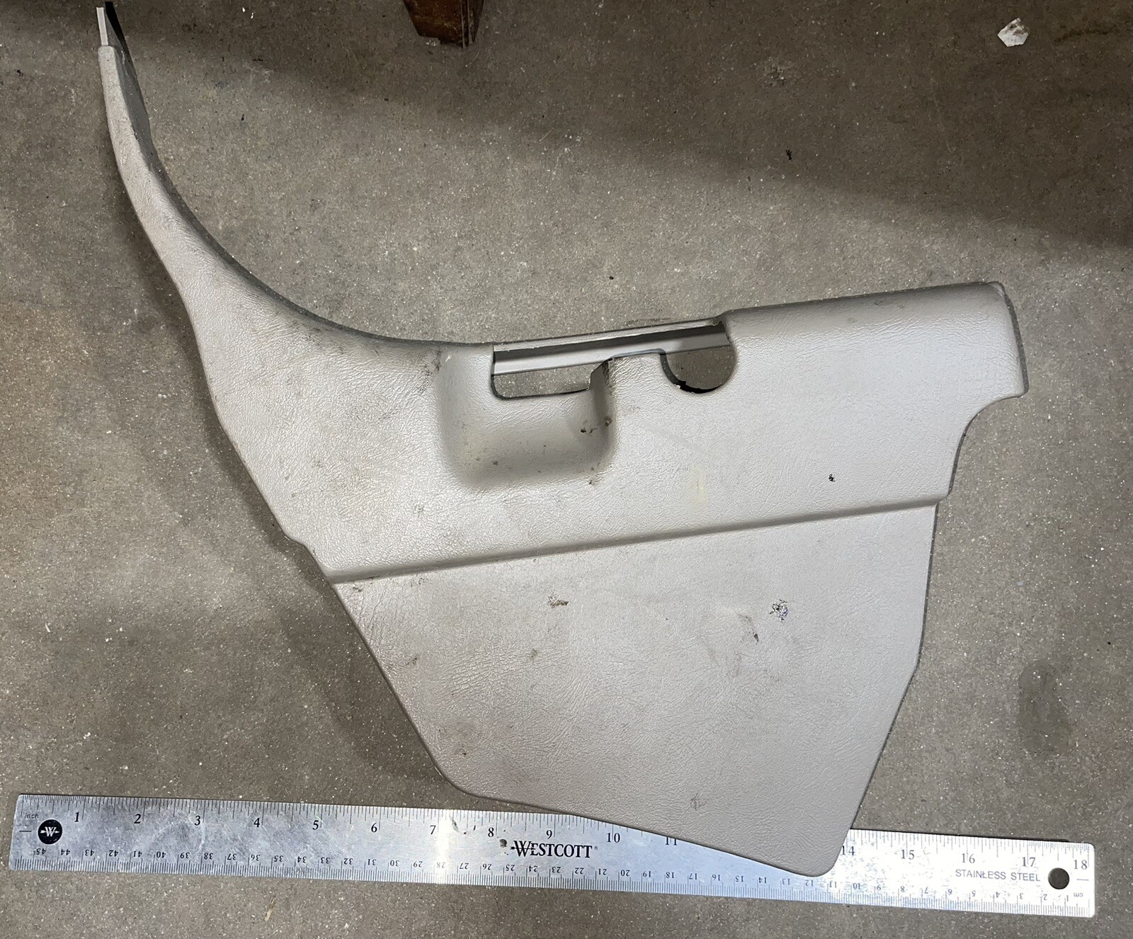 1997-2000 Chevrolet Suburban Kick Panel Cover 15952918D | eBay