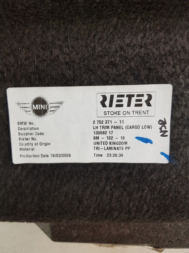 MINI COOPER R55 R56 06-13 REAR PASSENGER LEFT BOOT TAILGATE CARPET TRIM ...