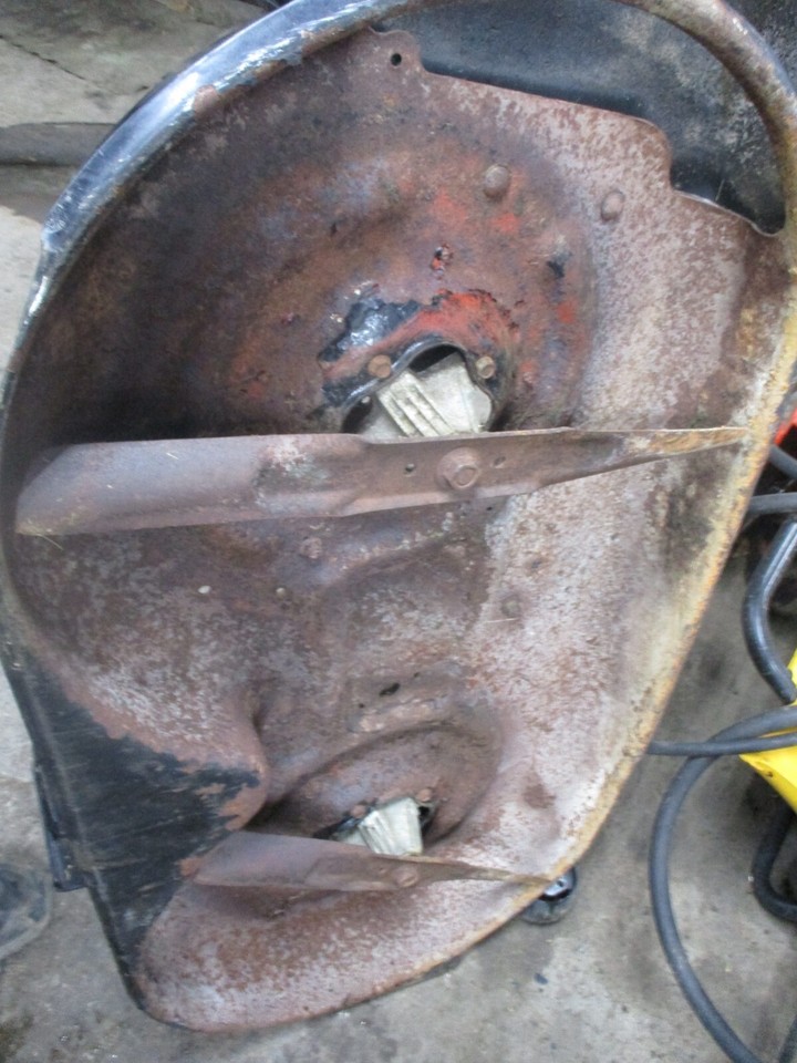 CRAFTSMAN LT2000 LT 46" COMPLETE MOWER DECK 753-06766-0637 local pickup ...