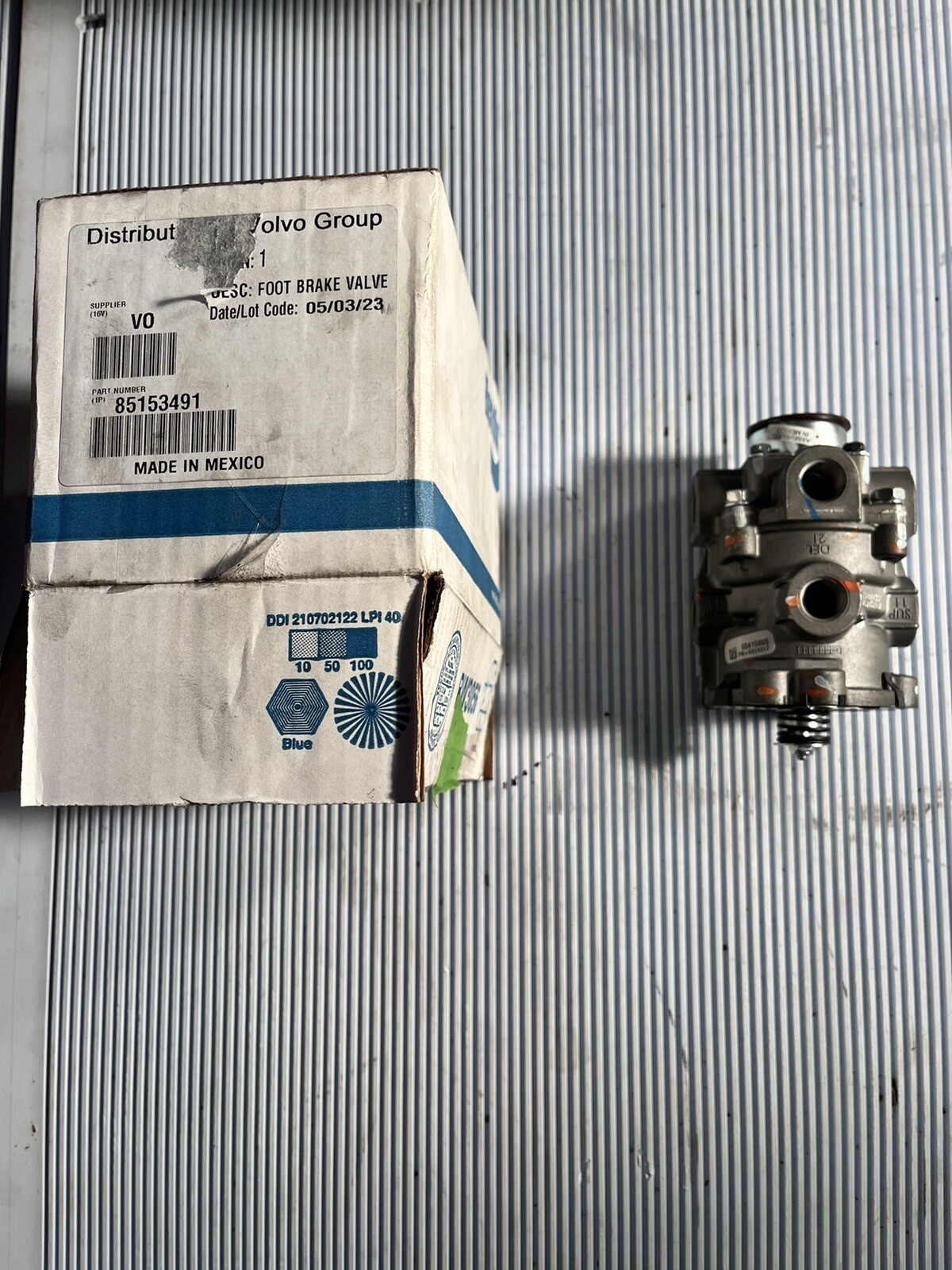 Volvo GENUINE MACK 85153491 FOOT BRAKE VALVE 20QE3409 | 20990660 ...