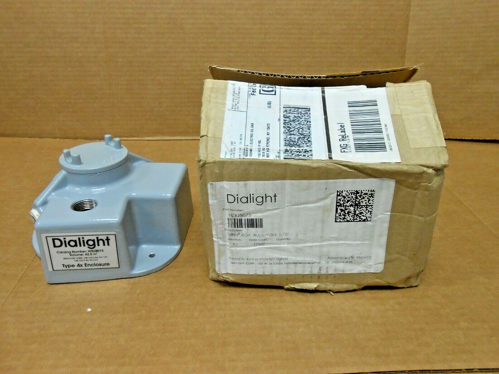 1 NIB DIALIGHT HZXJB075 UNIVERSAL JUNCTION BOX WALL/POLE 3/4" NEMA 4X ...