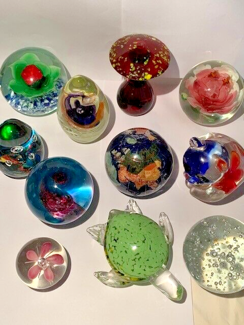 Beautiful Lot of 11 Unique Art Glass Paperweights Multicolor , Great ...