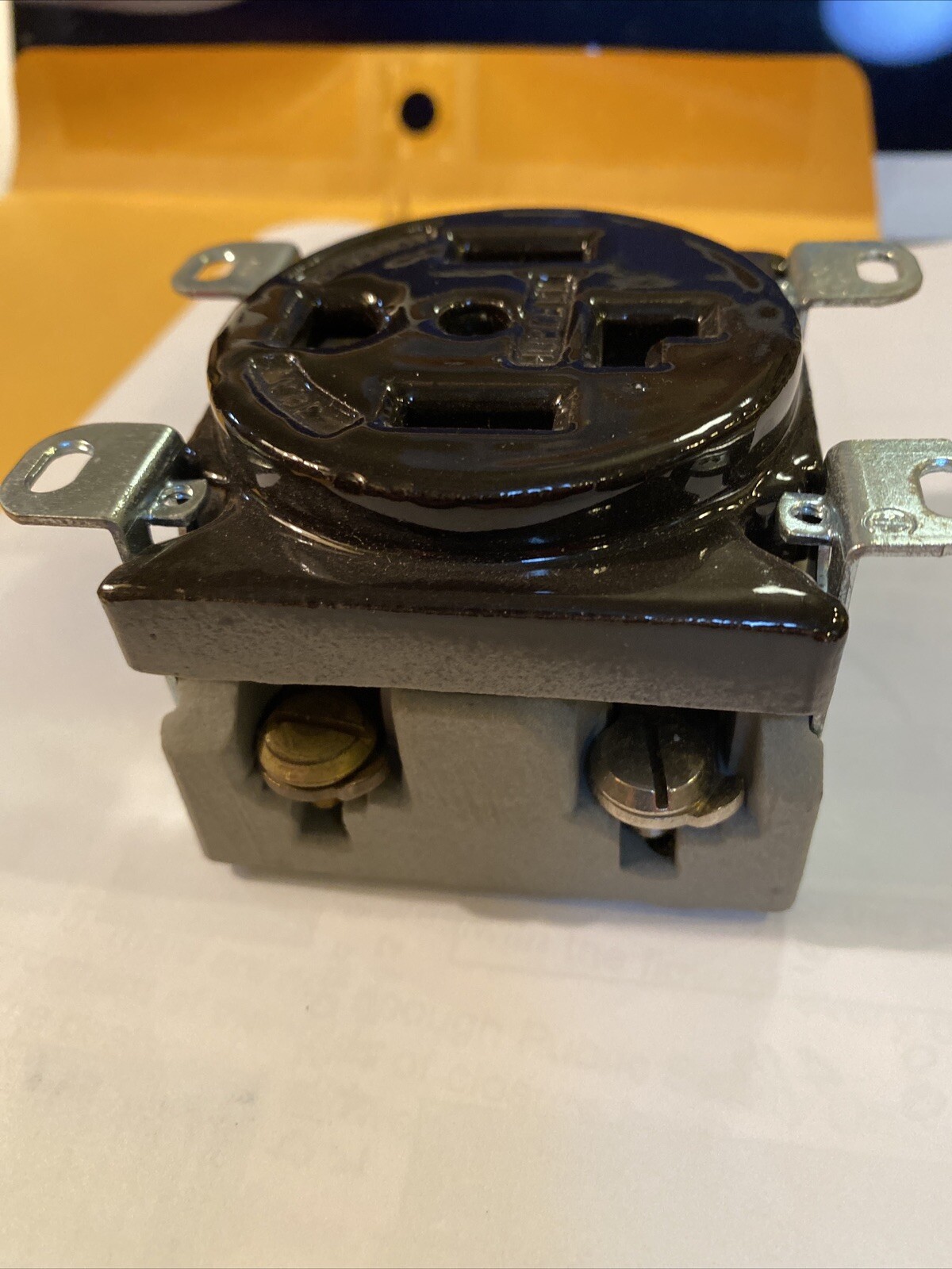 HUBBELL HBL 9430 HBL9430A 30 A 125/250 14-30R RECEPTACLE NEW | eBay