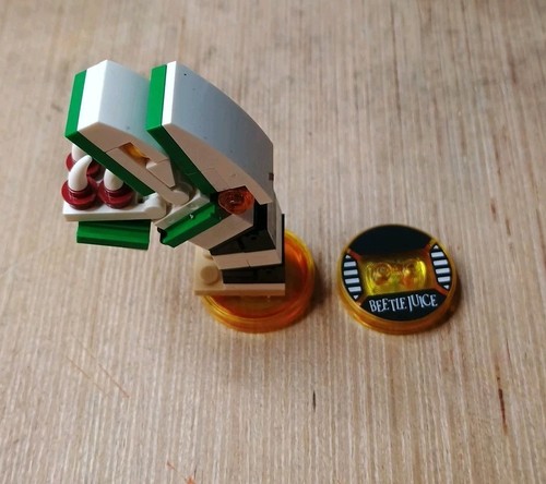 LEGO Dimensions Beetlejuice And Saturn's Sandworm 71349 Bases Only ...