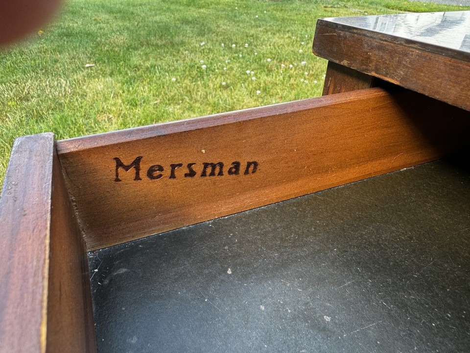VINTAGE MERSMAN 25-2 Mahogany End Table With Wooden Drawer. Federalist ...