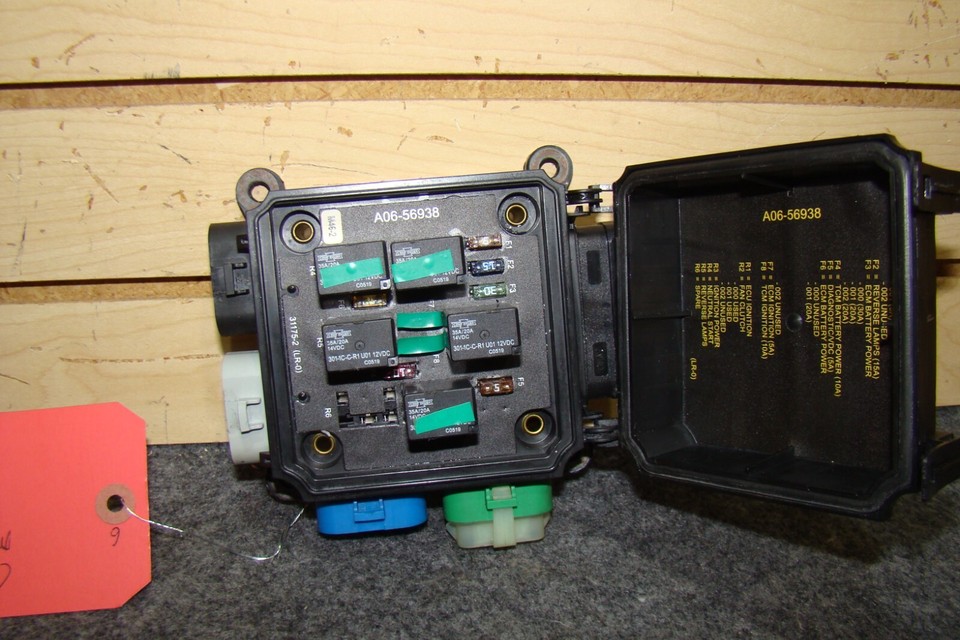 USED RV BUSSMAN FUSE BOX 31175-2 | eBay
