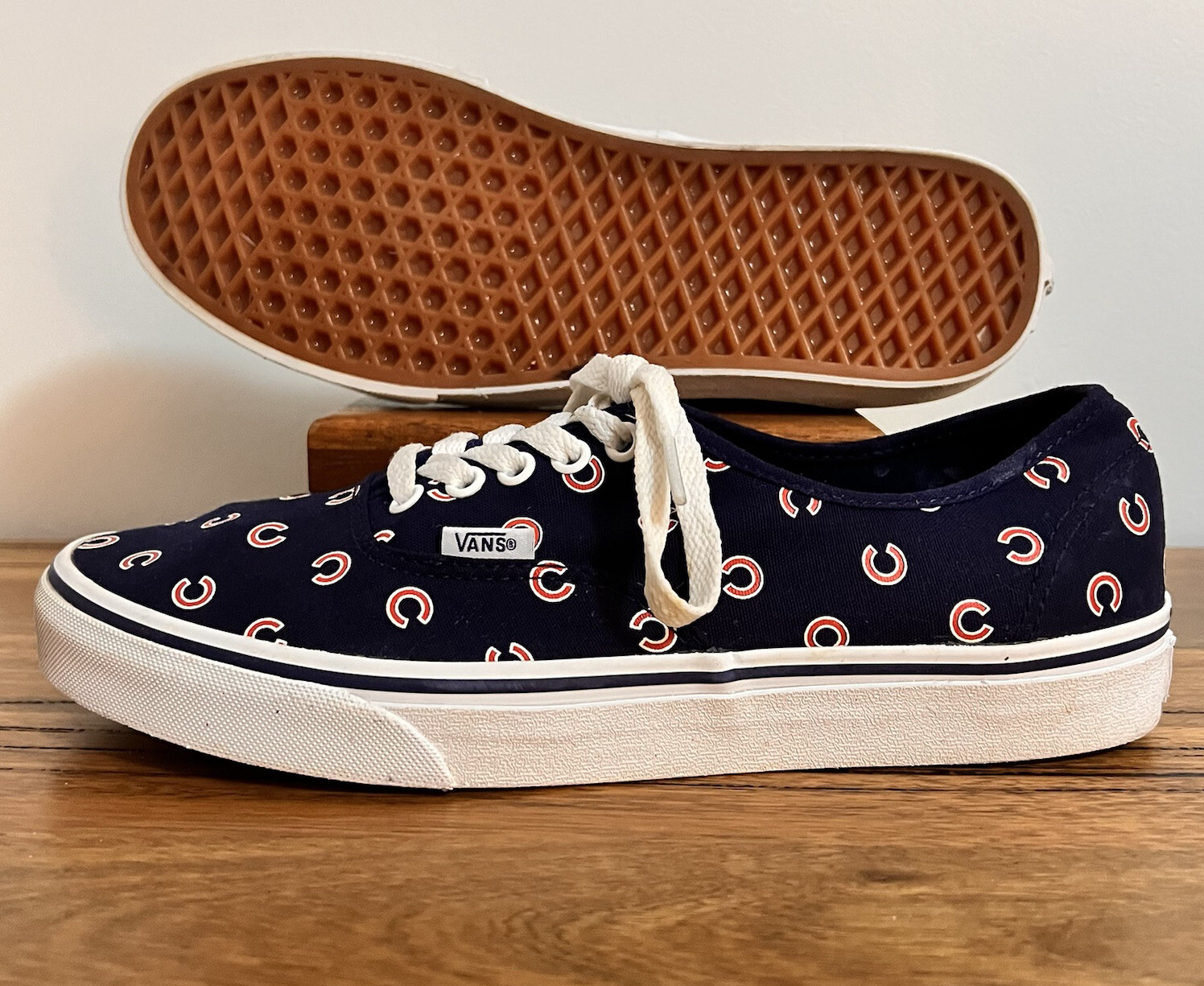 Vans MLB Chicago Cubs Low Rise Athletic Shoe. US Size 9.5. | eBay