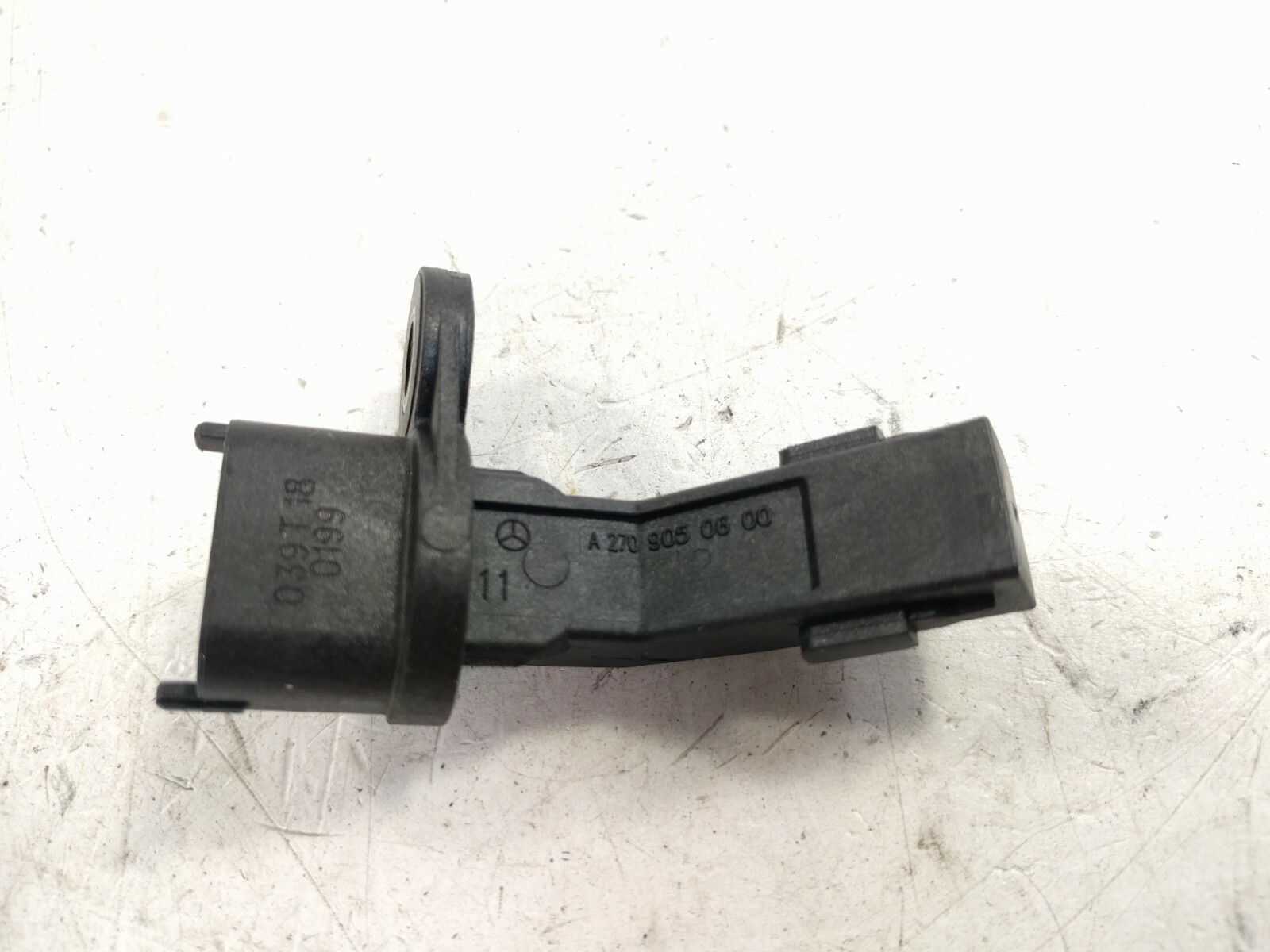2012-2017 Mercedes Benz OEM W176 Crankshaft Position Sensor A2709050600 ...
