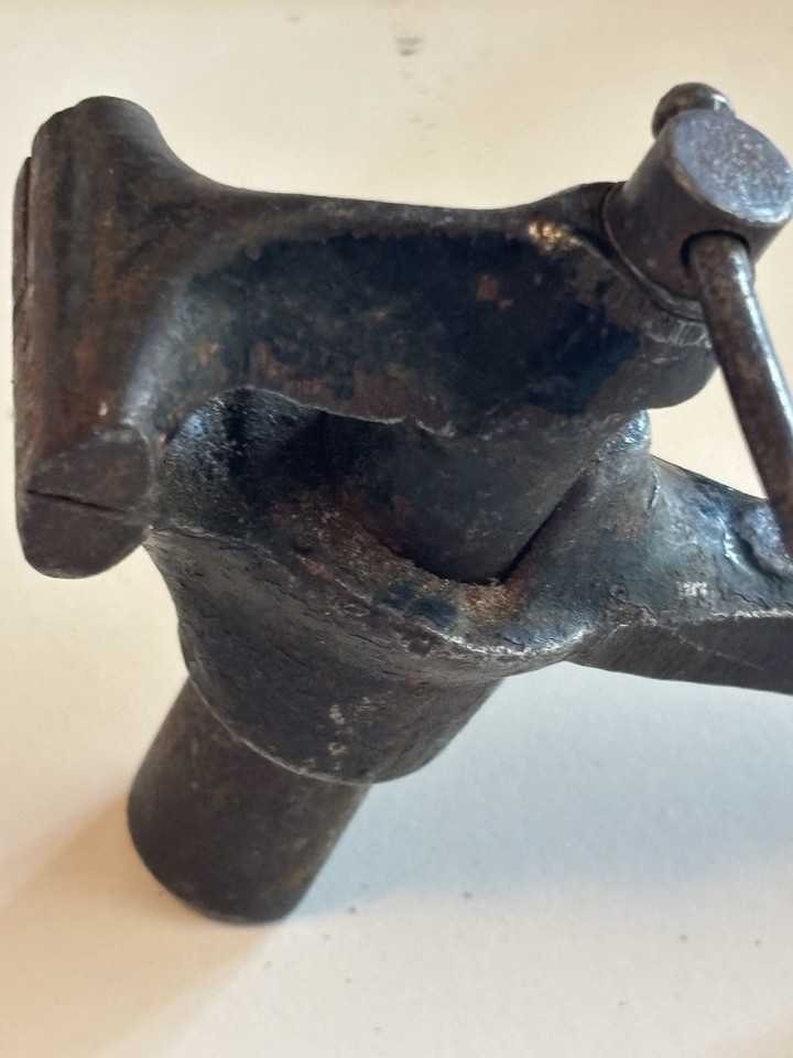 ANTIQUE OLD VINTAGE TOOLS RARE TYPE SMALL HAND VISE Jewelers Vise | eBay