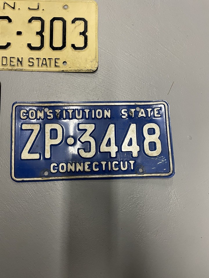 28 ANTIQUE LICENSE PLATES NJ CT WA 1940s - 1970s Motorcycle Tractor Car ...