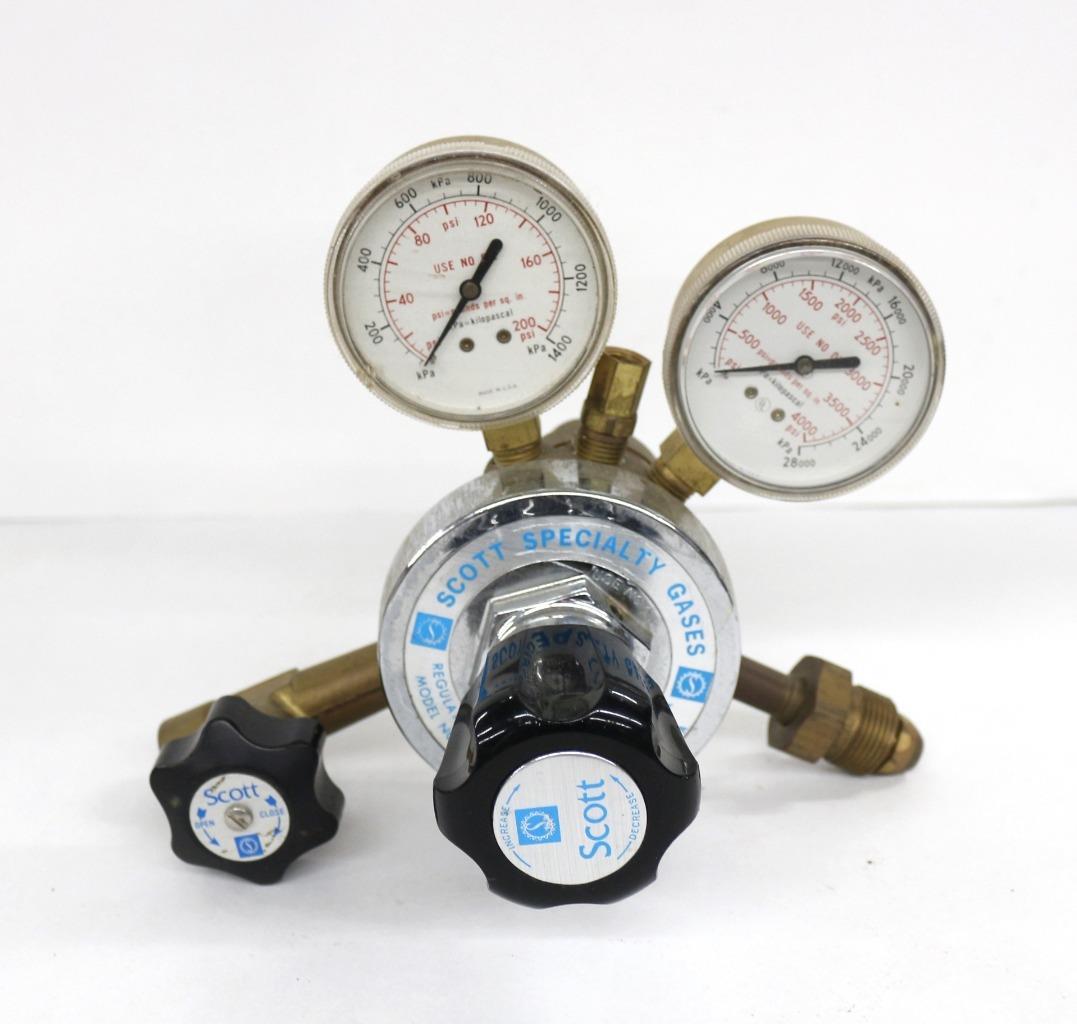 Scott Specialty Gases Inc. 18B Two-­Stage Ultra ­High Purity High Flow ...