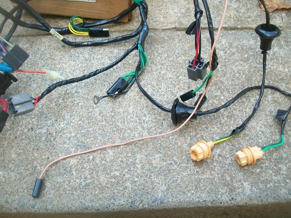 1977 Dodge B100 B200 B300 Van NOS MOPAR Wiring Harness Headlamp 440 400 ...