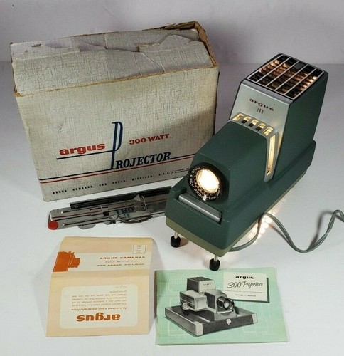 VINTAGE ARGUS 300 WATT SLIDE PROJECTOR MODEL III SERIES PORTABLE METAL ...