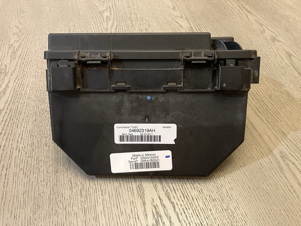 DODGE RAM 1500 TIPM INTEGRATED POWER MODULE FUSE BOX RELAY 2011 ...