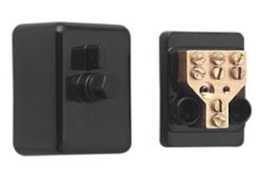 Clipsal METER LINK 52x40x39mm 500V 90A 4-Holes Active & Neutral, Black ...