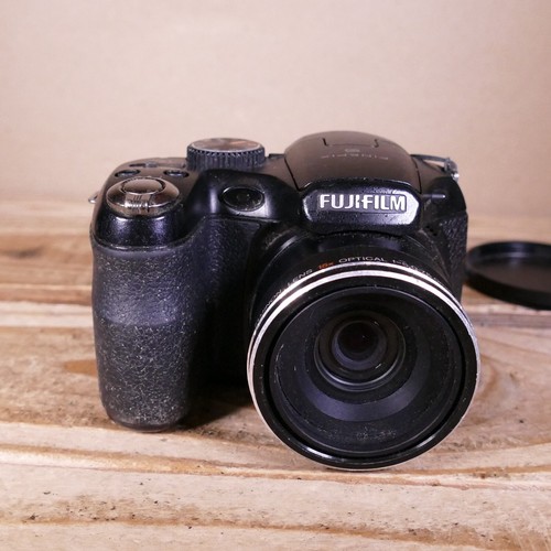 Fuji FinePix S1730 Digital Camera - For Spares or Repair | eBay