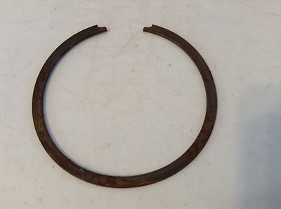 K4524 - A New Snap Ring For The PTO On A New Idea No. 309, 310, 323 ...