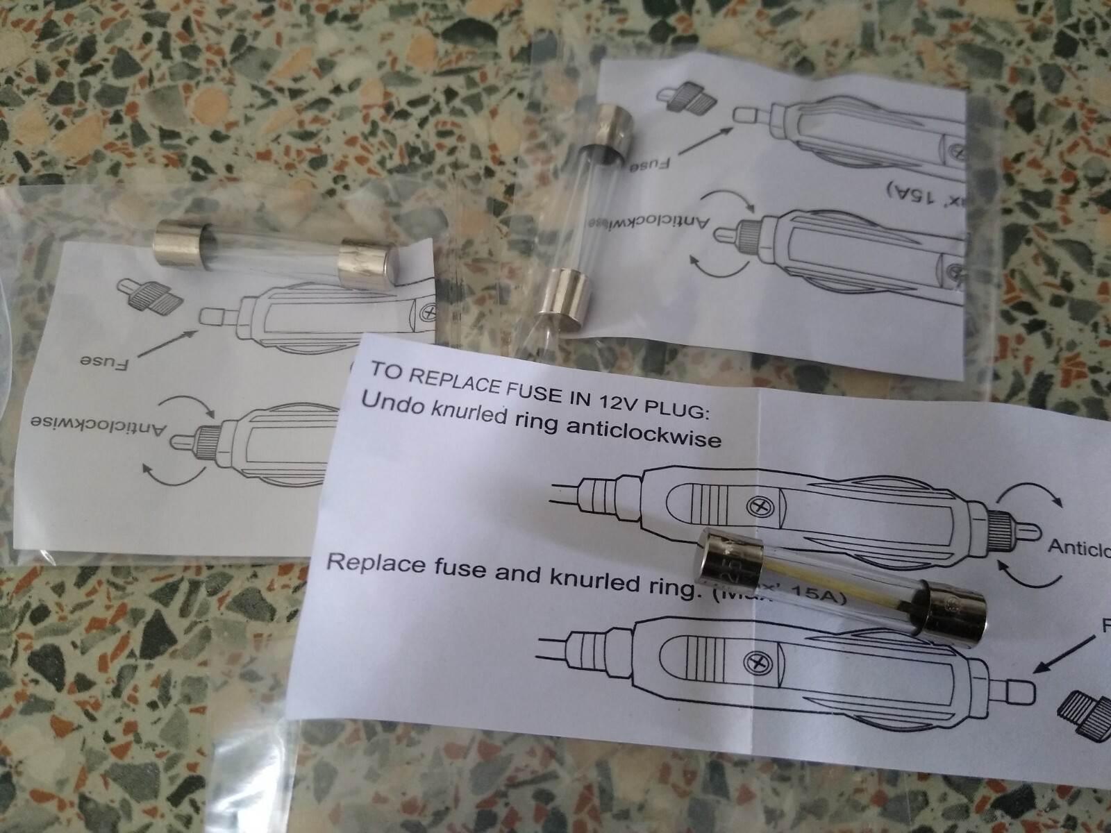 ROUND AUTOMOTIVE CLASSIC CAR FUSES - 15AMP - 1/4" DIAMETER - BRITISH ...