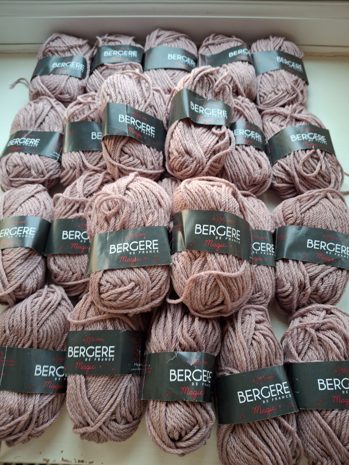 Knitting Yarn Bergere De France 50% Wool 24 Balls Dark Dusky Pink New ...