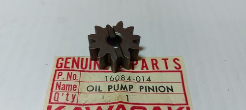 NOS KAWASAKI OIL PUMP PINION 16084-014 S1 S3 S2 KH400 | eBay