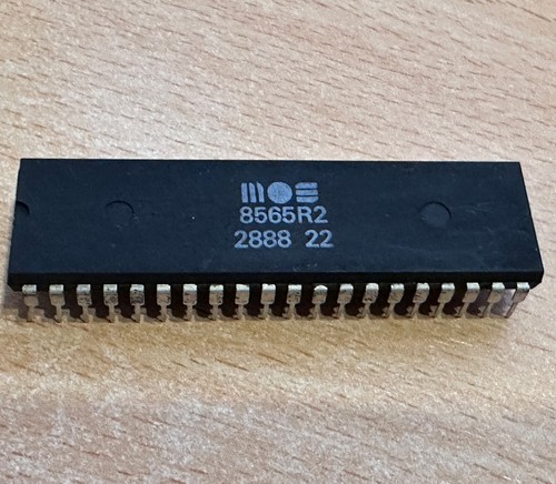 8565R2 Mos / Csg Video Chip Ic Vic, Commodore C64, Works #28 88 | eBay