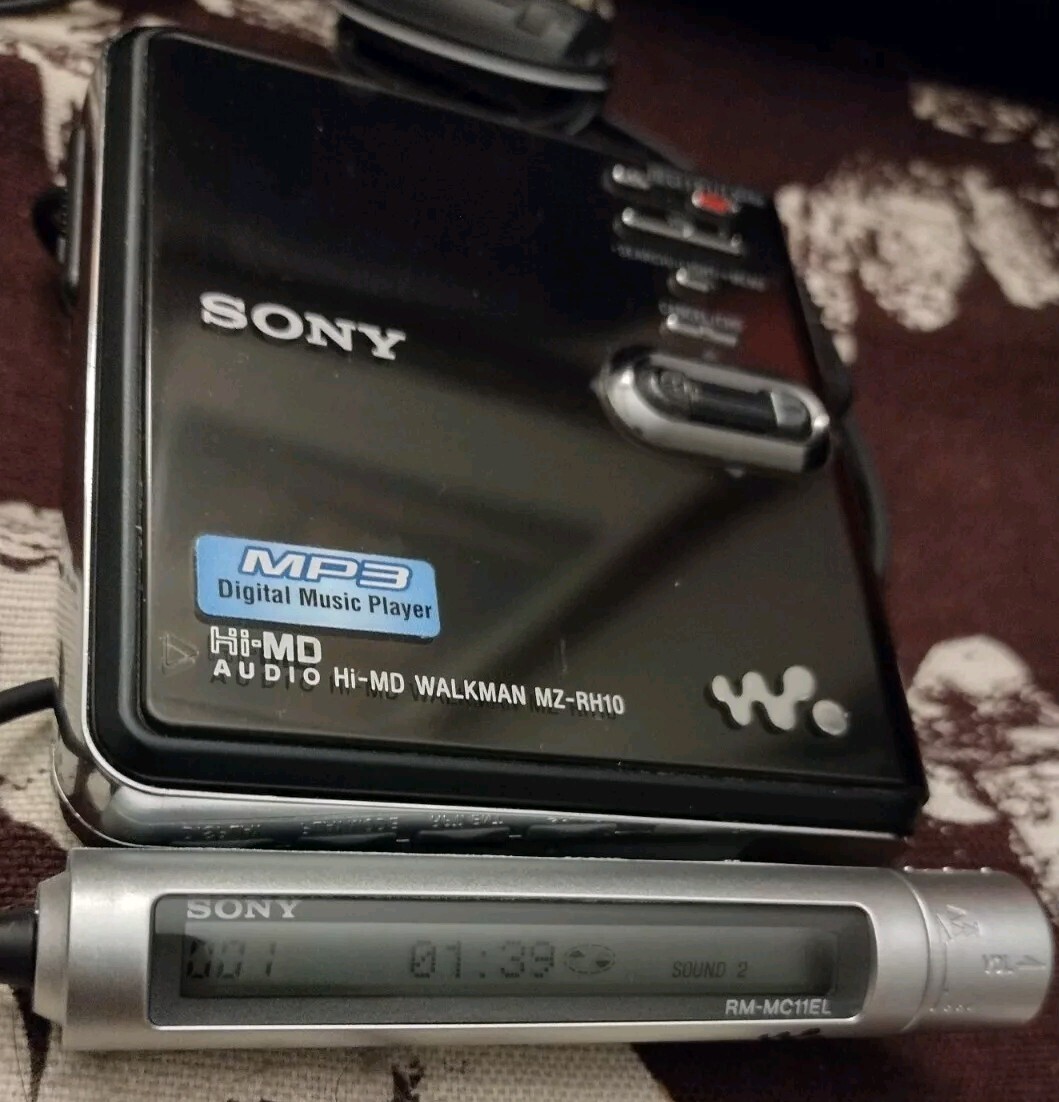 Personal MiniDisc Recorders For Sale - MAVIN