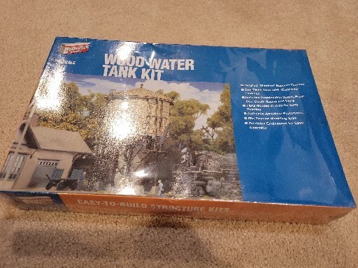 Walthers Cornerstone 3531 HO Scale Wood Water Tank -- Kit | eBay
