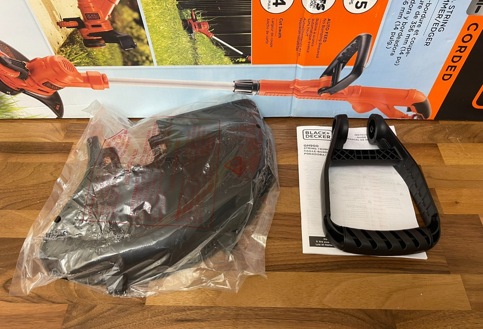 Brand New BLACK+DECKER Corded String Trimmer 6.5-Amp 14-Inch GH900 ...