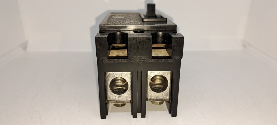 Cutler Hammer Eaton CC2200 200 Amp 2 Pole 240V MAIN CIRCUIT BREAKER | eBay