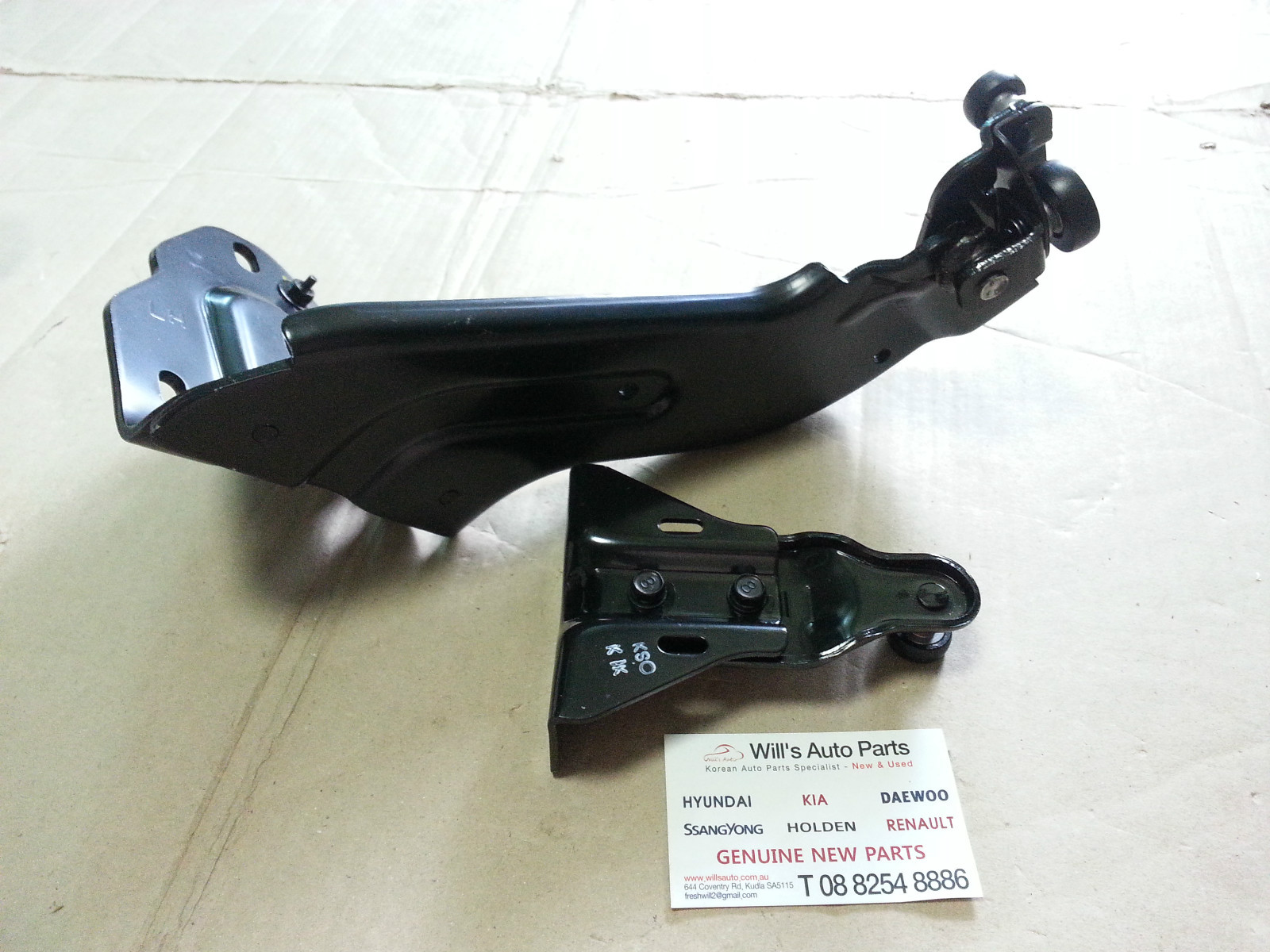 GENUINE NEW LH+RH SLIDING DOOR ROLLER UPPER+LOWER SET HYUNDAI ILOAD ...