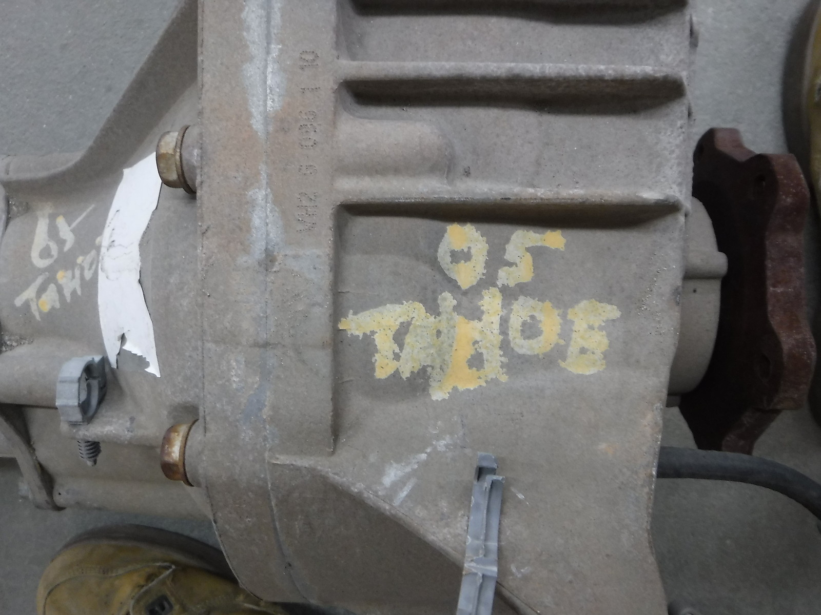 GM 05' Chevy Tahoe Front Differential GMC Yukon Sierra Escalade ...