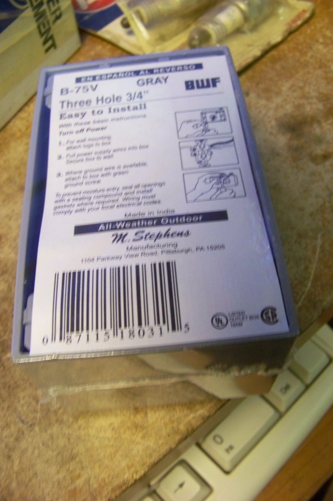 new BWF B-75V Weatherproof Box, 1-Gang, Depth: 2", (3) 3/4" Hubs, Die ...