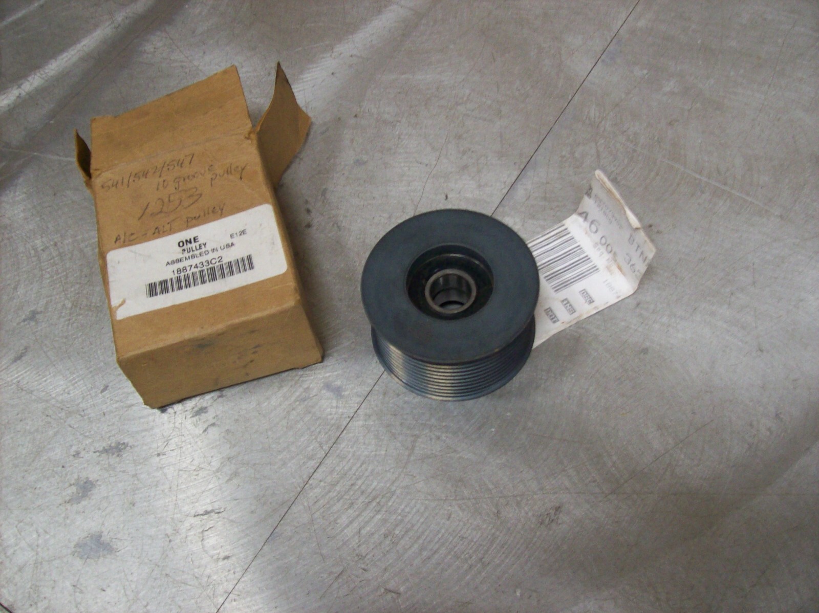 #16N) IH International Genuine OEM Pulley 1887433C2 | eBay