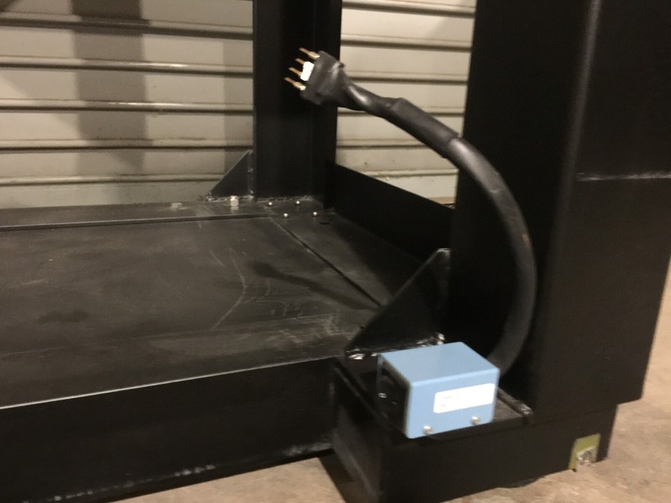 TMC CleanTop Optical Breadboard Steel Top Vibration Isolation Table 40 ...