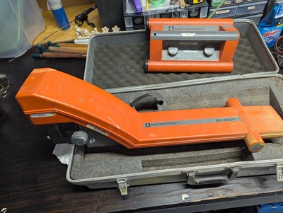 Metrotech 9860XT Wire Cable Locator and Trasmitter Set w/ Case. Read | eBay
