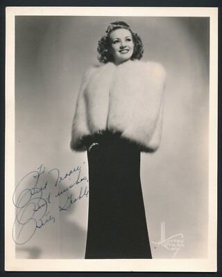 Betty Grable - 1940's Signed Double Weight 8x10 Publicity Photo ...