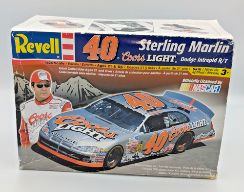 Revell #40 Sterling Marlin Coors Light Dodge Intrepid R/T 1:24 Model ...