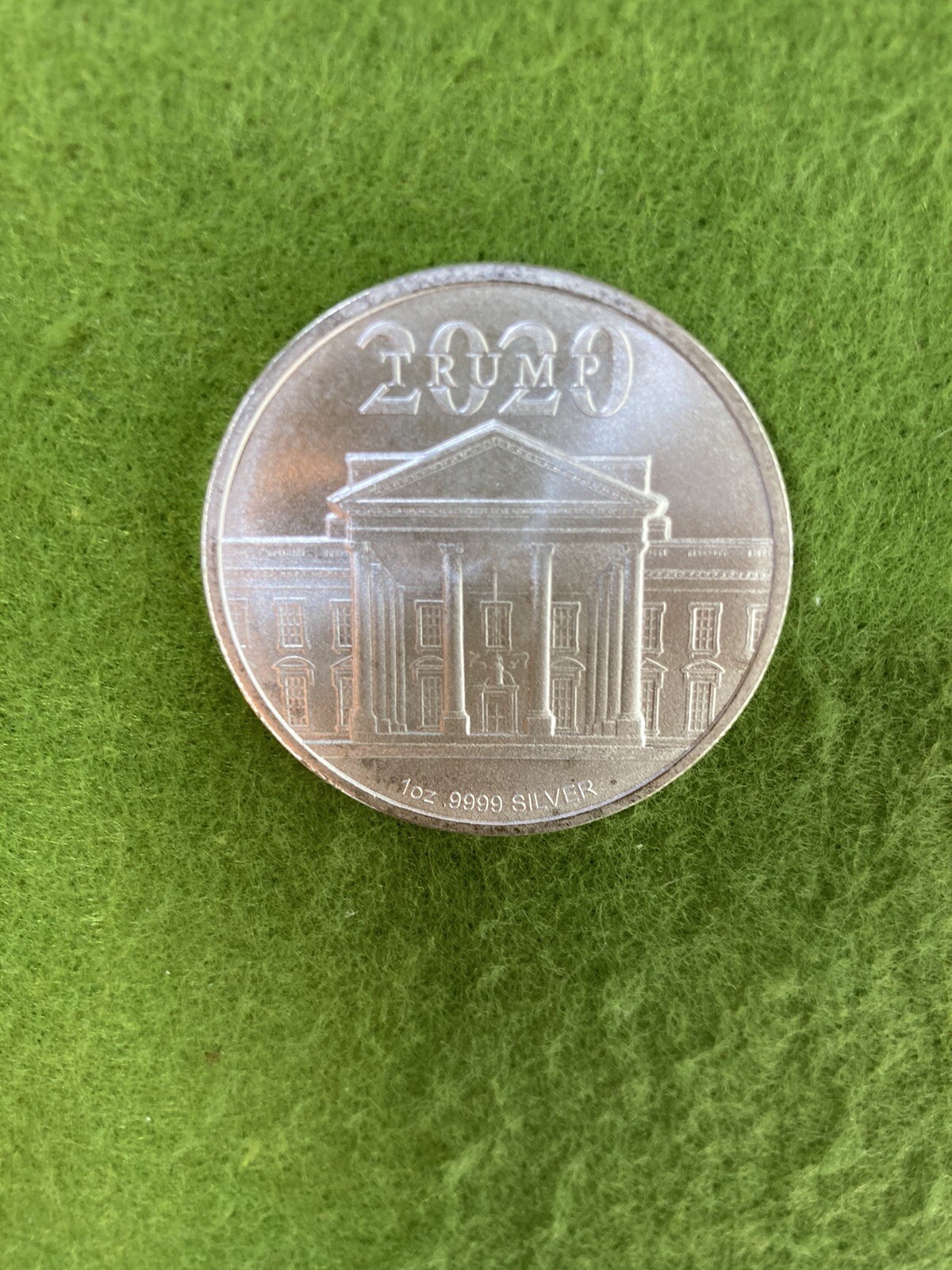 DONALD TRUMP Silver Coin 1 OZ SILVER .9999 COIN 2020 PRESIDENT Donald J ...