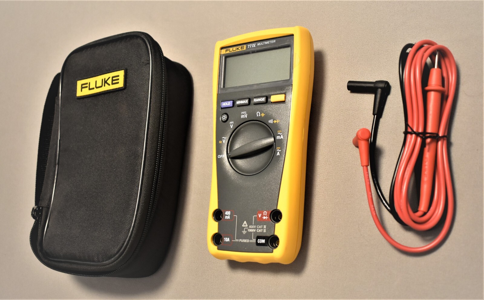 Fluke 77-IV Digital Handheld Multimeter Tester with Leads & Case 77-4 ...