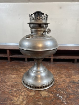 VINTAGE RAYO OIL LAMP NICKEL Metal. Kerosene Lamp Spreader Gallery Fuel ...