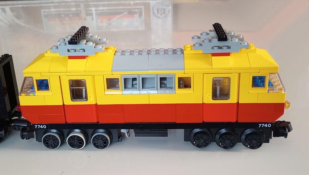 LEGO vintage 12V Trains 7740 Inter-City Passenger Train with original ...