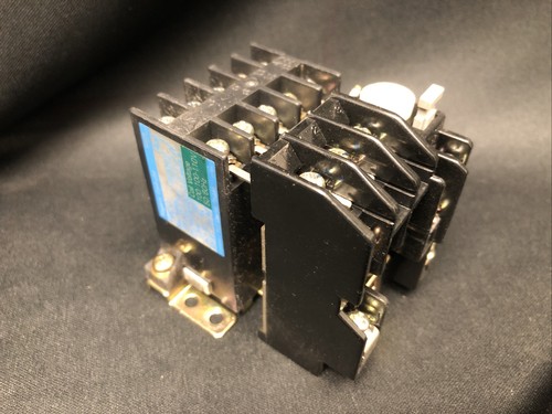 Fuji FMC-O (4a) Magnetic Contactor W/ 100-110 Coil and 2.2-3.4 Overload ...