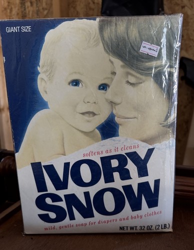 Vintage Giant Size Ivory Snow Laundry Detergent Powder Soap 32oz ...