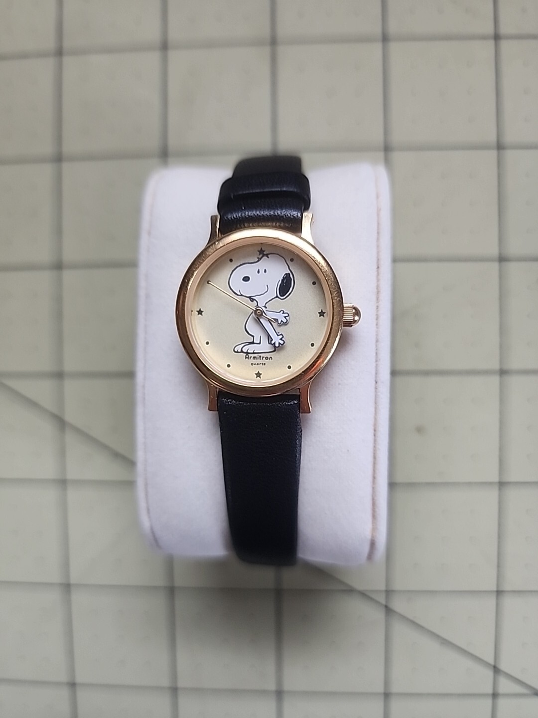 1958 LADIES SNOOPY WRIST WATCH - Gem