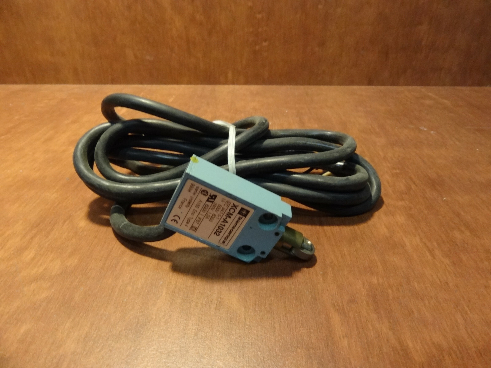 Telemecanique XCM A1032 Limit Switch for sale online | eBay