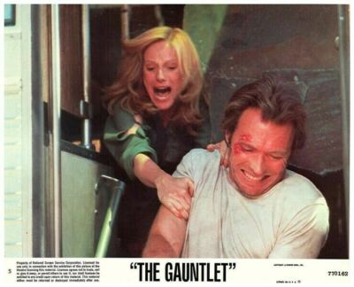 The Gauntlet Original Lobby Card Clint Eastwood Sondra Locke Fighting ...