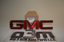 2001 - 2006 GMC Yukon Sierra Front Grille Grill Emblem Logo OEM ...