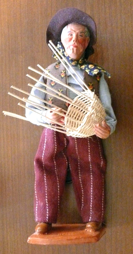 SANTON DE PROVENCE - LE VANNIER - HAUTEUR 25 CENTIMETRES - Signé L ...