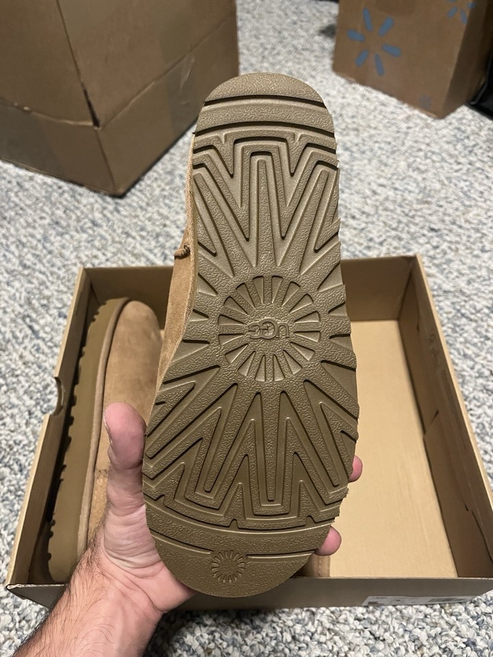 UGGS Women’s 7 Short 2 Sand Suede Boots Faux Fur Lined | eBay