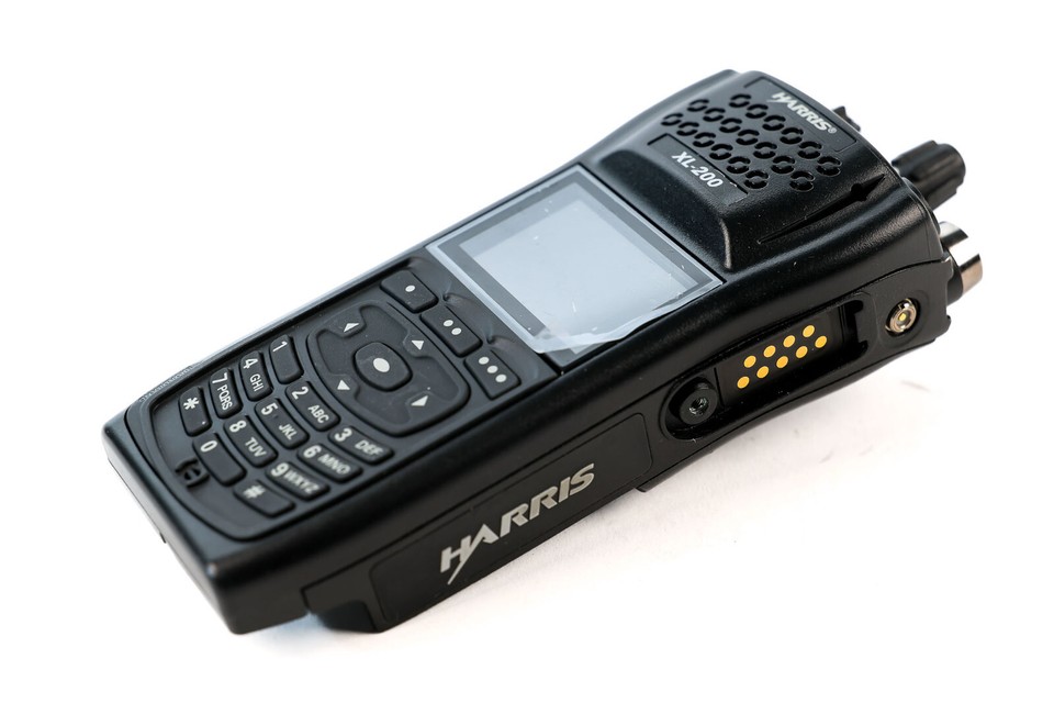 Harris XL-200P P25 DES 136-865 MHz Phase II FPP 3.5 w/ accessories ...